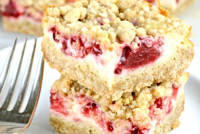 Luscious Strawberry Cream Bars - Gonna Want Seconds