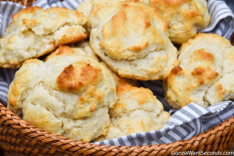 Bisquick Biscuits {Bisquick Drop Biscuits} - Gonna Want Seconds