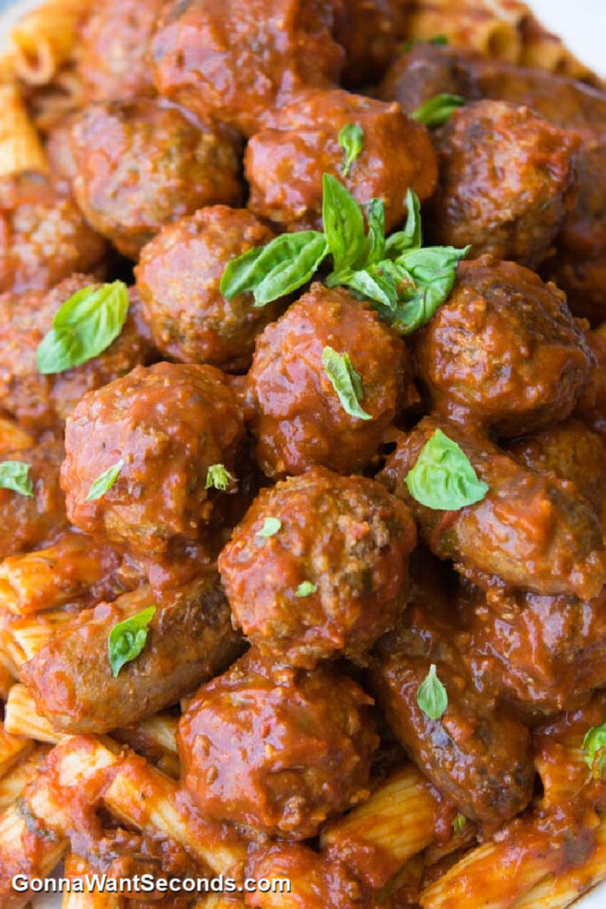 Italian Sunday Gravy {Nonna's Recipe} Gonna Want Seconds