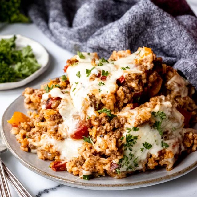 Unstuffed Peppers Skillet (One Pot Ground Beef & Rice)