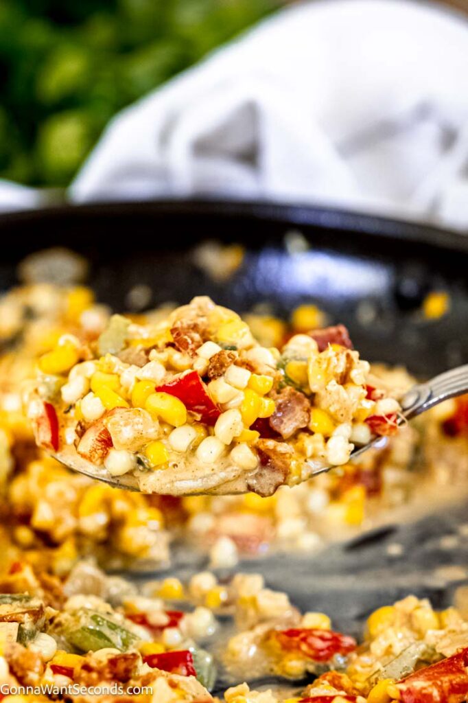 Maque Choux Recipe (Creamy Cajun Corn with Bacon & Peppers)