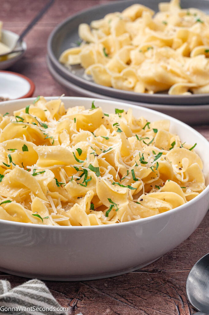 Buttered Egg Noodles (Easy Side Dish + What to Serve With Them)